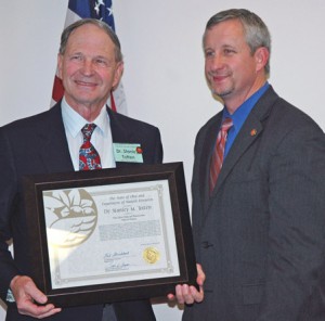 Dr. Stan Totten (’58) receives a Hall of Fame award from the Ohio ...